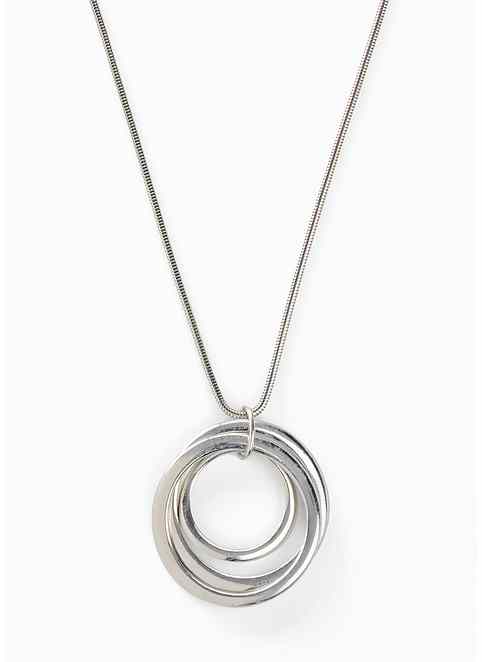 Collane donna: dai valore al tuo viso!